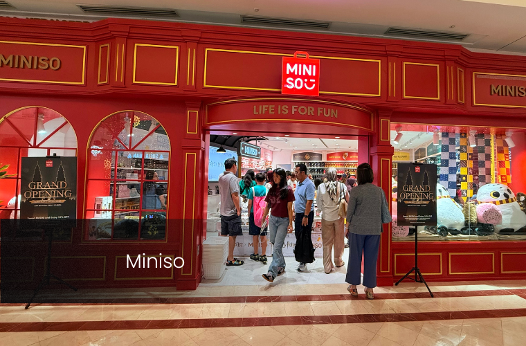 Best Shopping Mall in KL, Malaysia | Suria KLCC Kuala Lumpur